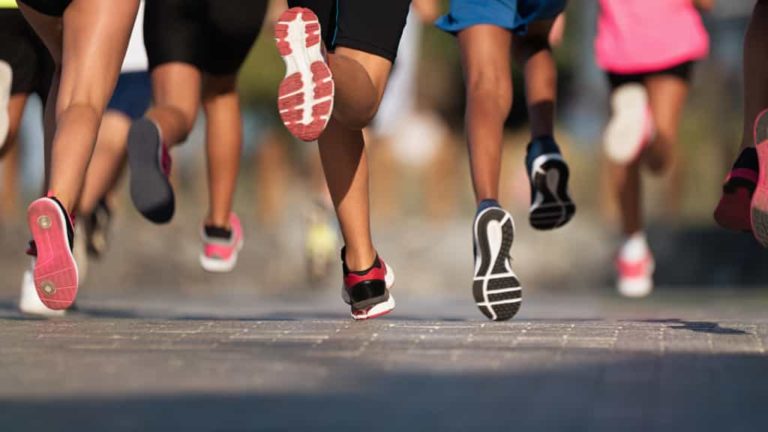 ¿Qué es la pisada pronadora y cómo me afecta? - Blog de Totalsport